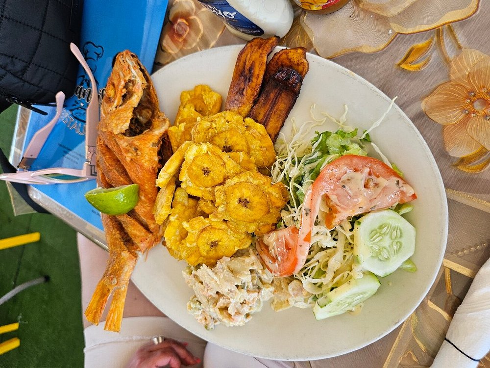 FRANCIS BAR & RESTAURANT - St Martin Caraïbes